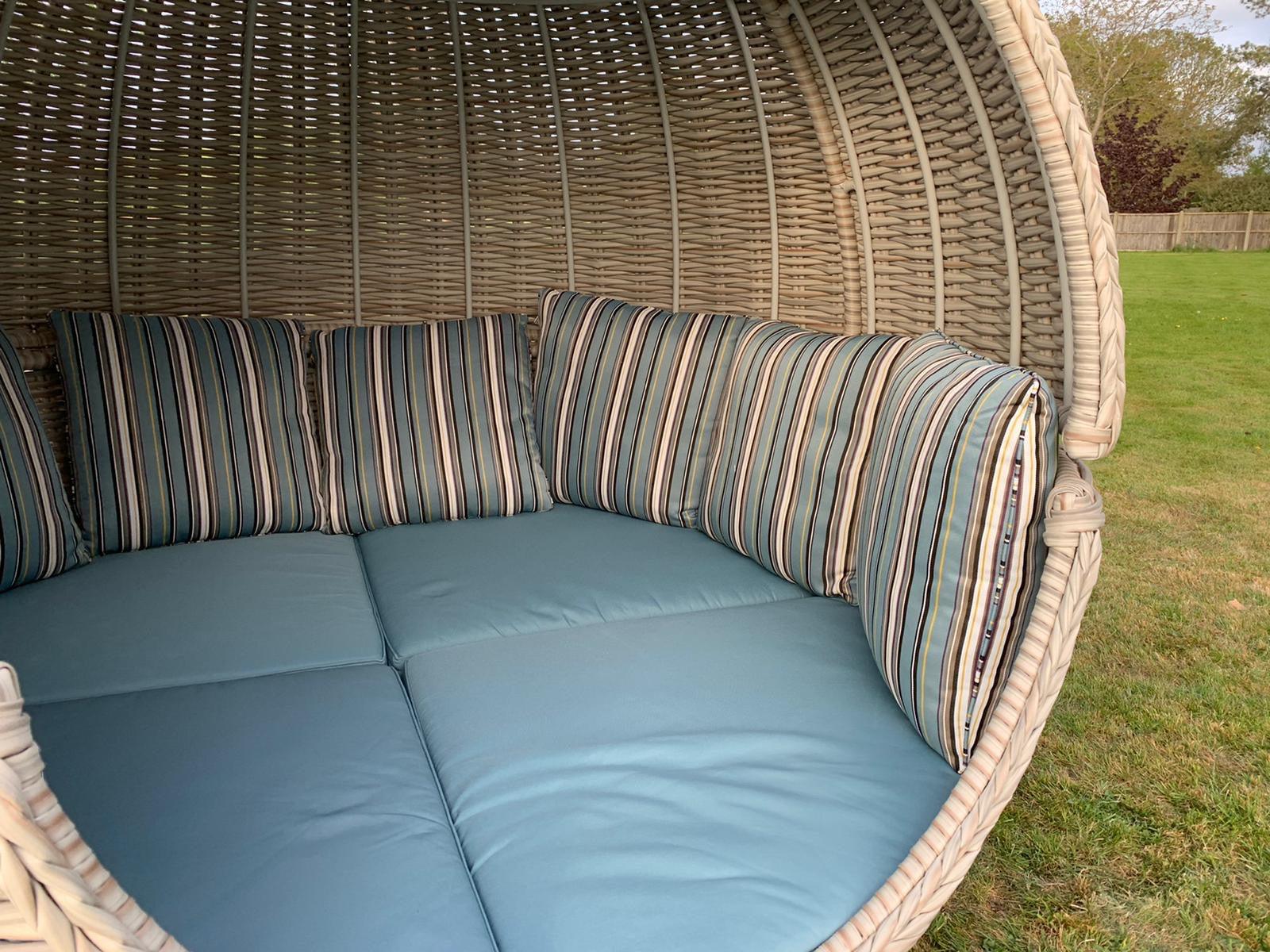 Buy Apple Day Bed | Handmade Garden Furniture | Kubek Furniture