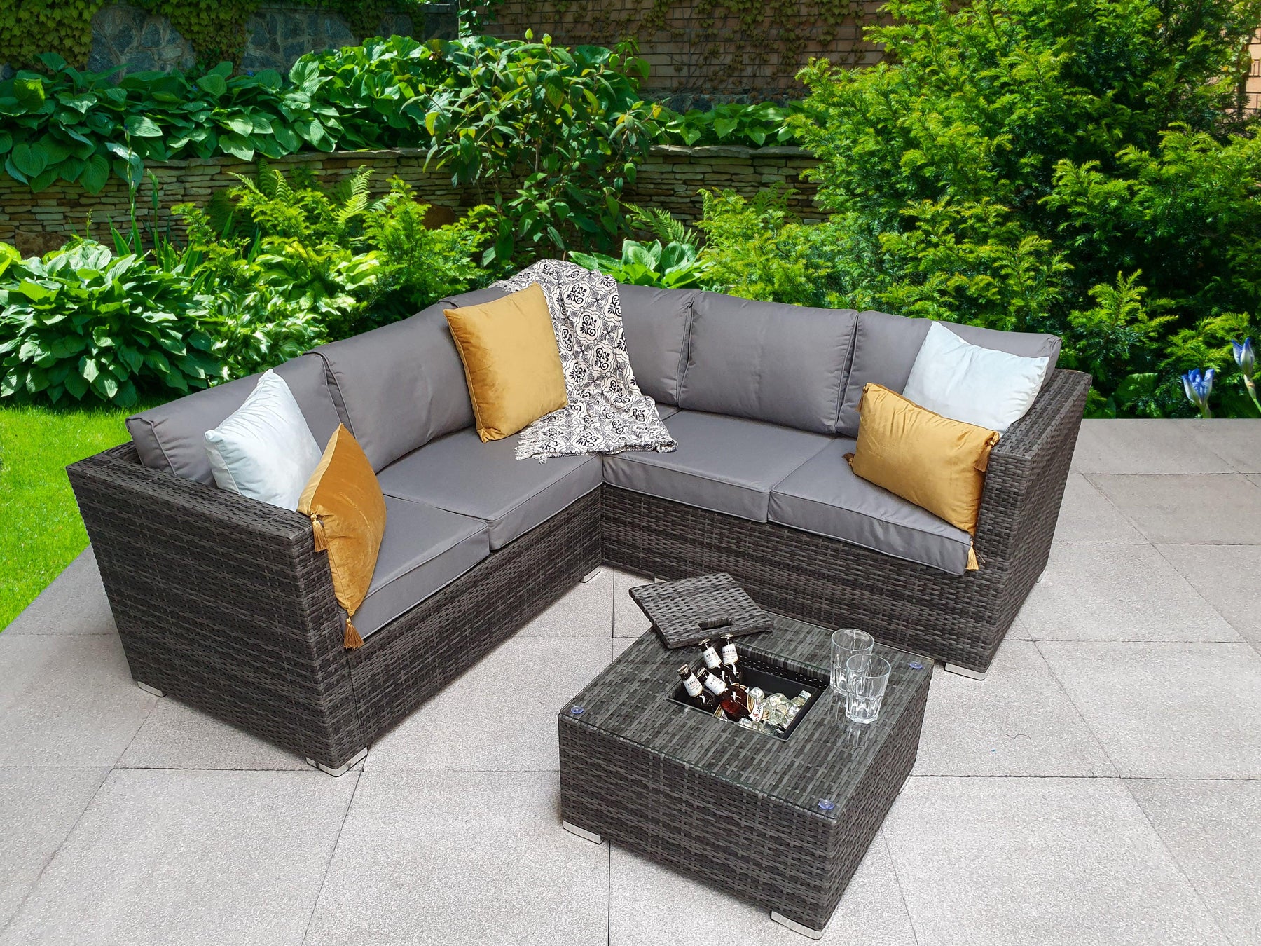 Georgia Corner Group Sofa Set with Ice Bucket in Grey – Kubek Furniture